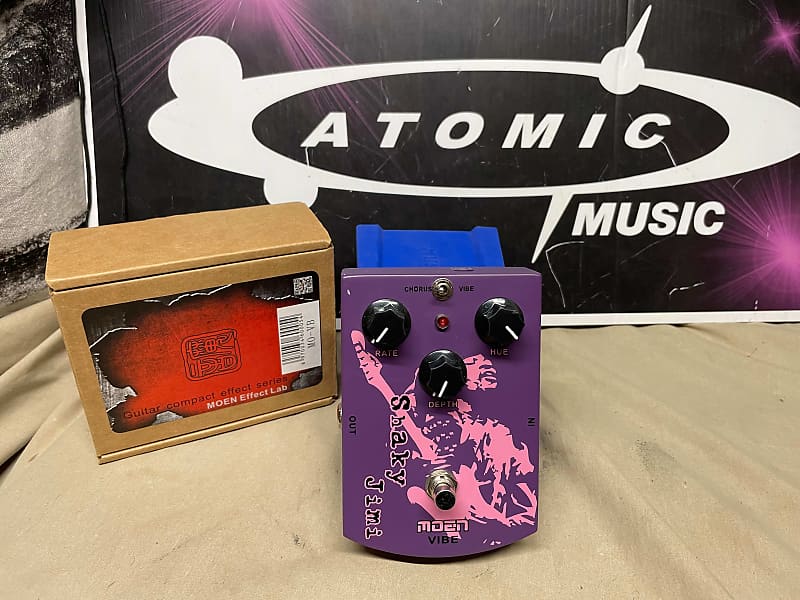 Moen Effect Lab Shaky Jimi Vibe Vibrato Chorus Pedal with Box | Reverb