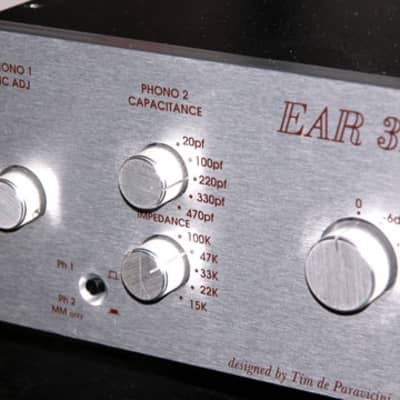 EAR (Esoteric Audio Research) Yoshino 324 - Solid | Reverb France