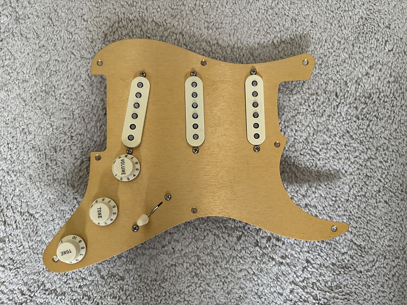 Fender Fat '50s Stratocaster 8-Hole Pickguard Pre-Wired | Reverb