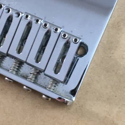 Lefty Modern FENDER Gotoh MIJ 6 Saddle Guitar Bridge Genuine | Reverb