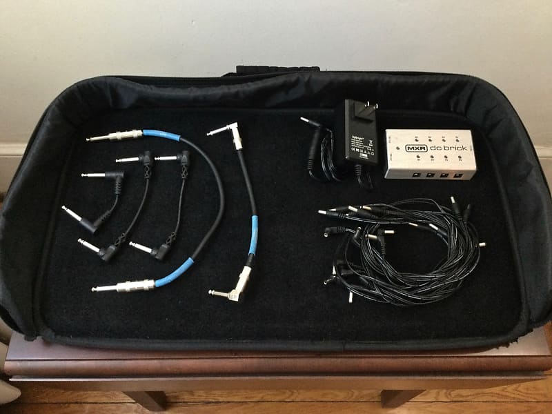 Pedalboard package – MXR power, RoadRunner bag, cables | Reverb