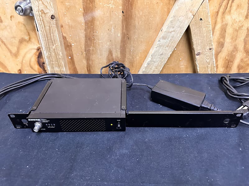 Shure PA411 Antenna Combiner for PSM300 IEM Transmitters | Reverb