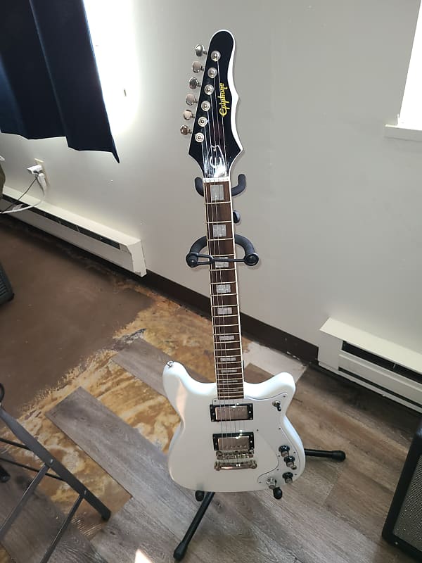 Epiphone Wilshire Wilshire Pro White | Reverb