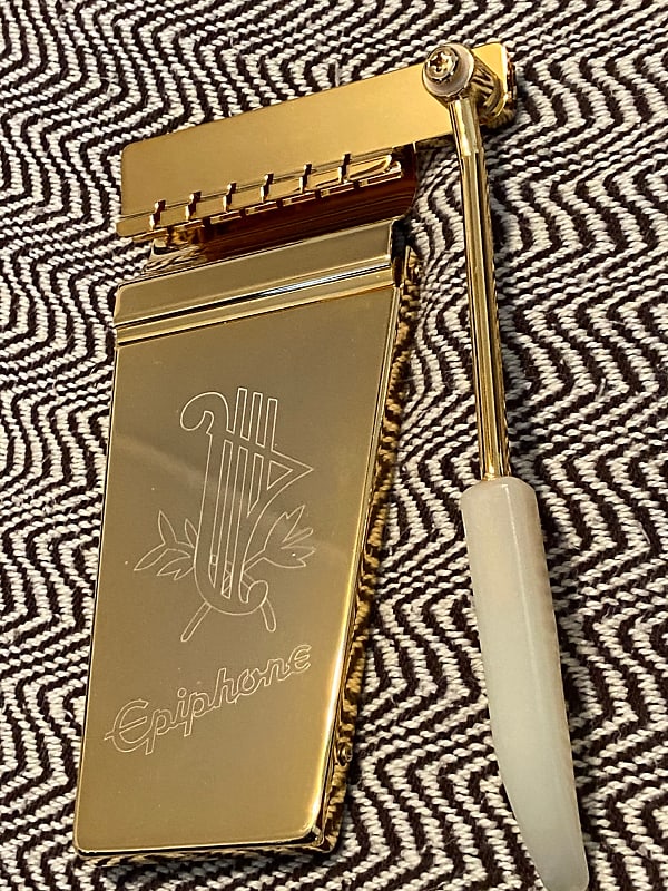 Engraved GOLD Epiphone Long Maestro Vibrola Vibrato | Reverb France