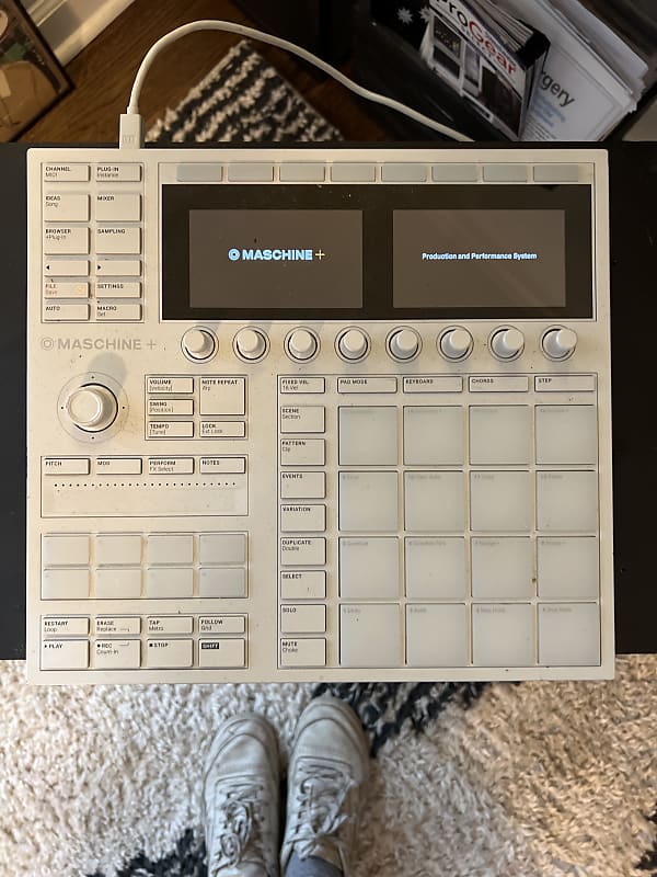 Native Instruments Maschine Plus | Reverb