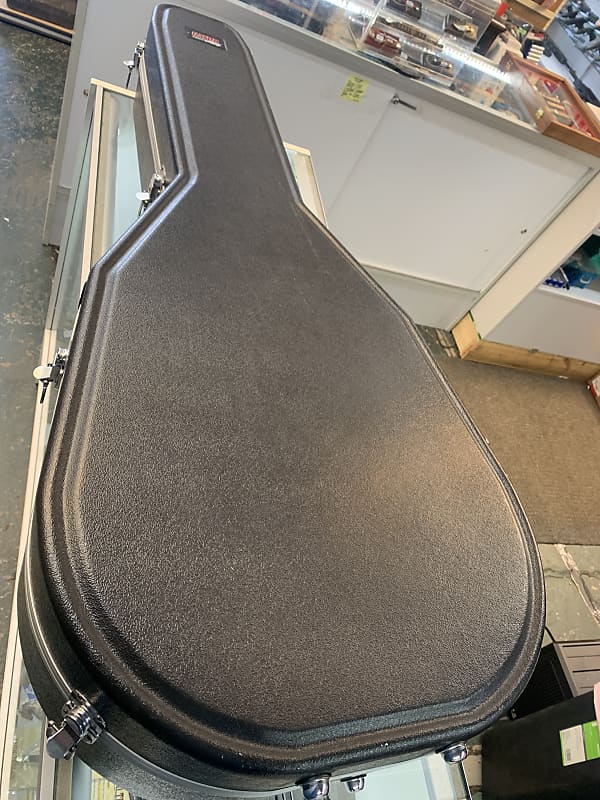 Gator Hard shell guitar case - Matt black with silver outline | Reverb