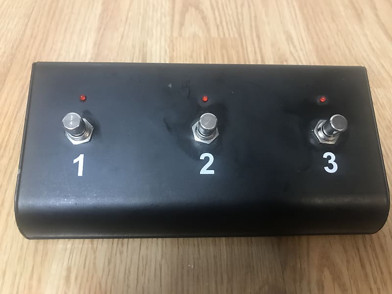 Randall RF3 3 button MIDI Footswitch UNIVERSAL MIDI | Reverb