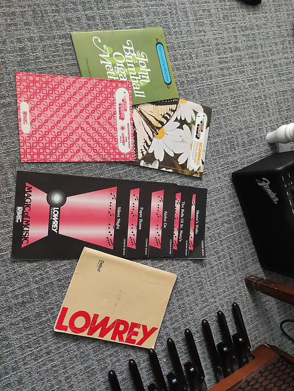 Lowrey Organ ~80s - Wood | Reverb