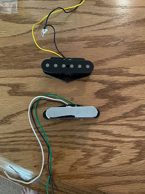 Fender player series pickups 2021 silver/black | Reverb