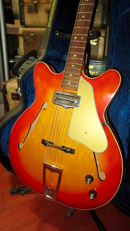 1966 Fender Coronado II Single Pickup Sunburst | Reverb