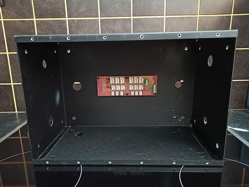 Cyndustries Sixpack Modcan A Enclosure With Busboard Banana | Reverb
