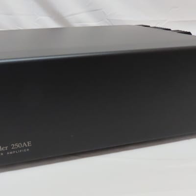 Boulder Amplifiers Inc. Boulder 250AE Power Amplifier | Reverb