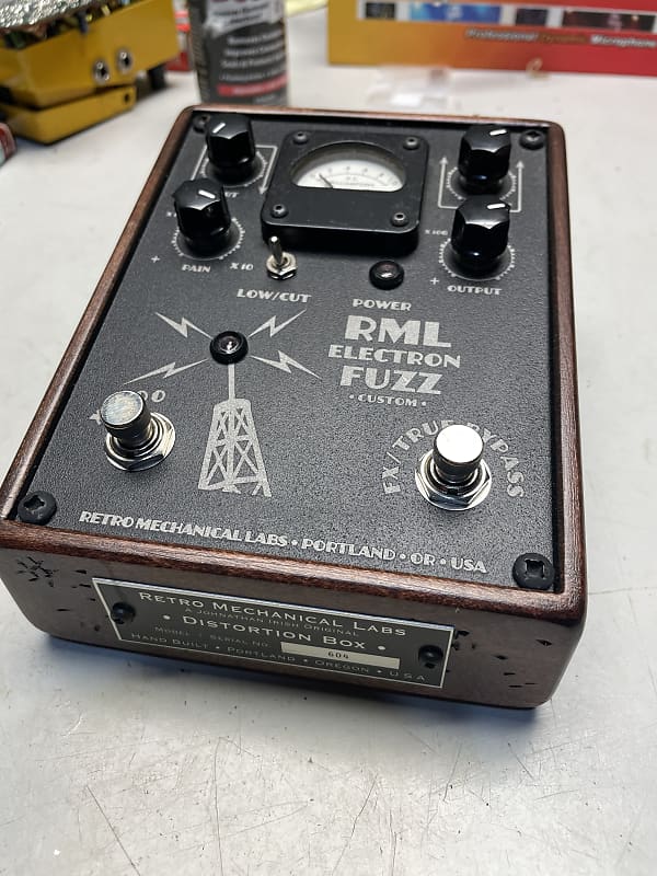 Retro Mechanical Labs Distortion Box Electron Fuzz | Reverb