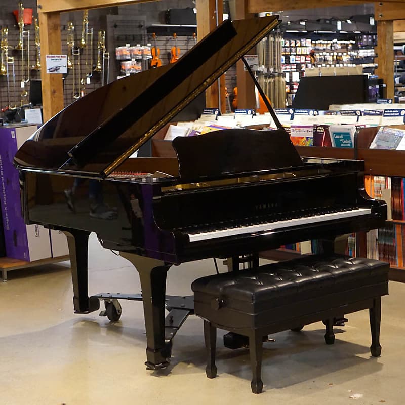 Yamaha C3 Baby Grand Piano, 6'1" Polished Ebony, w/Bench and | Reverb