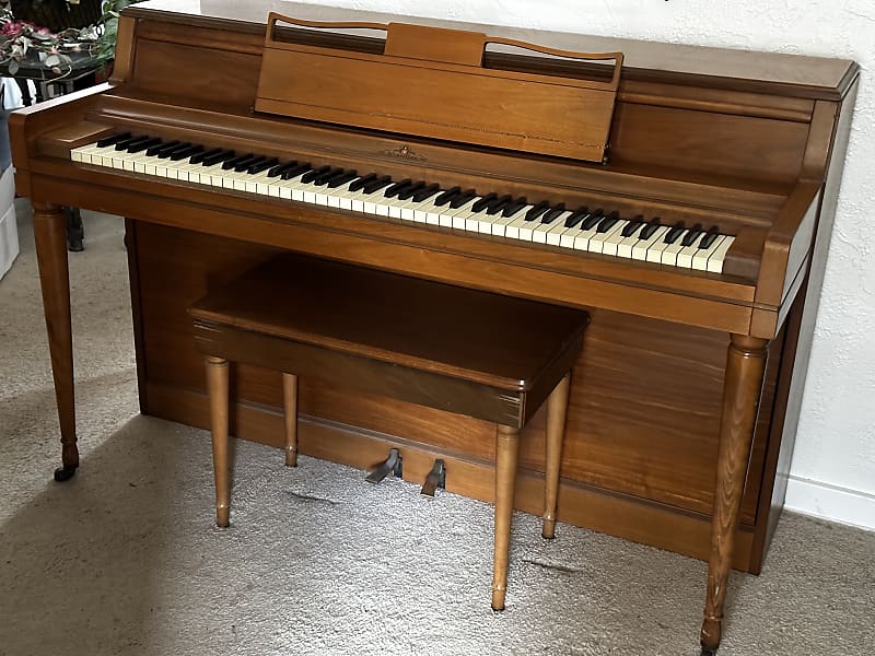 Wurlitzer Spinet Mid 90's - Cherry | Reverb