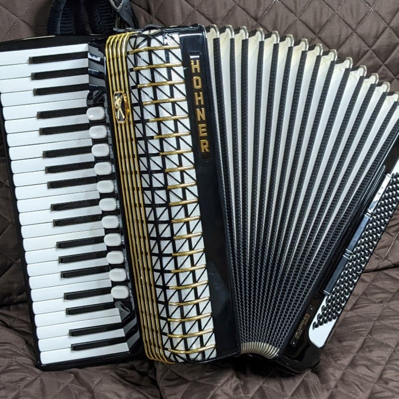 Accordions - New & Used Accordions For Sale | Reverb