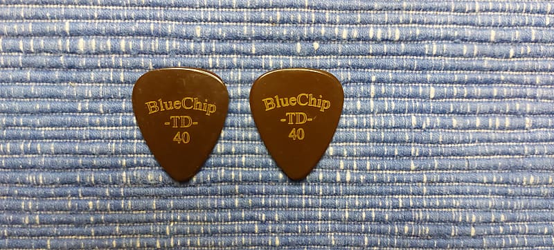 Two Blue Chip TD 40 Guitar Picks | Reverb