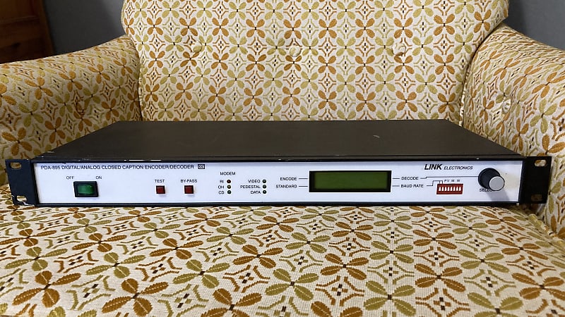 Link Electronics PDA-895 Digital/Analog Closed Caption | Reverb