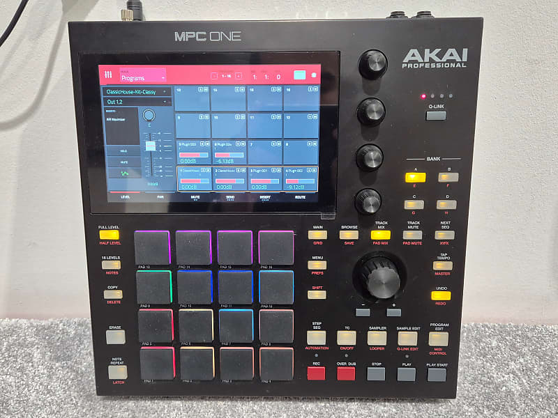 Akai MPC One Professional - Standalone Music Production | Reverb UK