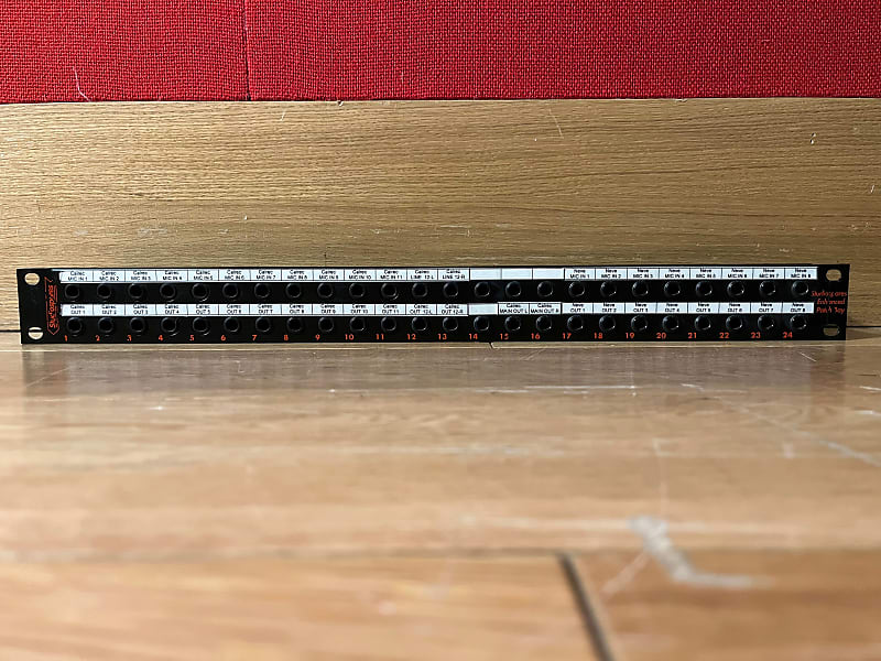 Studiospares Enhanced TRS Patchbay #1 | Reverb