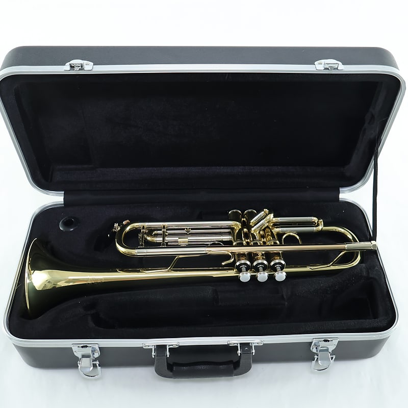 Bach Model BTR302 Student Bb Trumpet SN T00719 OPEN BOX | Reverb