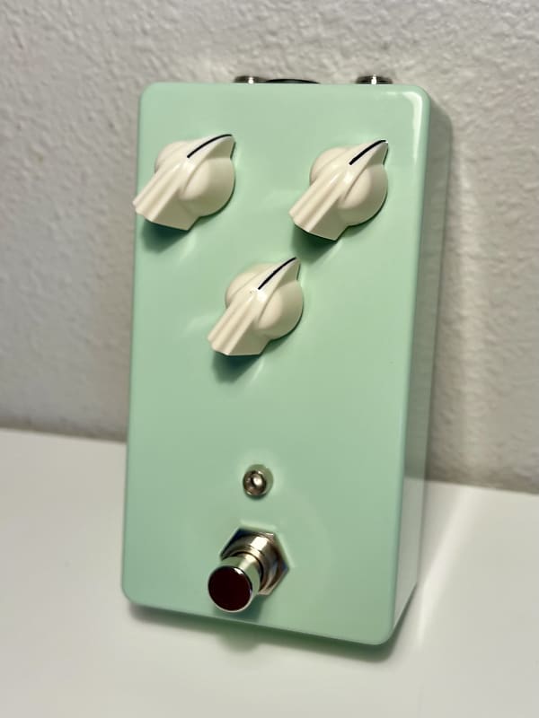 1968 EA Analog Tremolo Clone - Surf Green | Reverb