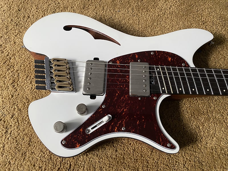 Chillman Semi-Hollow 2024 - White | Reverb Canada