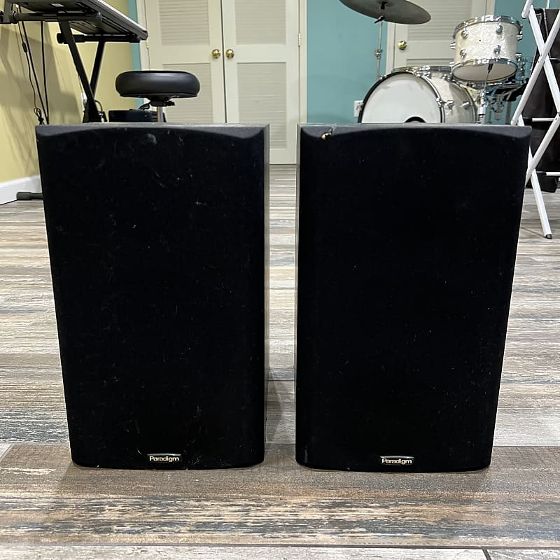 Paradigm Titan v3 Bookshelf Speakers | Reverb