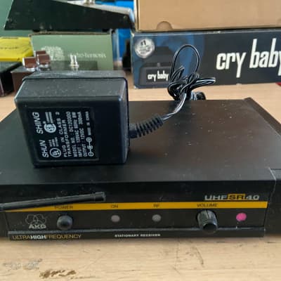 Anchor Audio UHF 6400 Wireless Mic, Receiver andTransmitter | Reverb