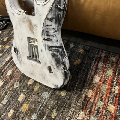 Fender Partscaster Strat 2023 - Relic’d White | Reverb