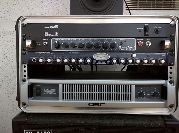 Bass Rack with stereo power amp, two pre-amps, and power | Reverb
