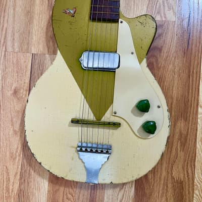 The Best Guitar You'll Ever Hear - John Hiatt's Kay | Reverb Australia