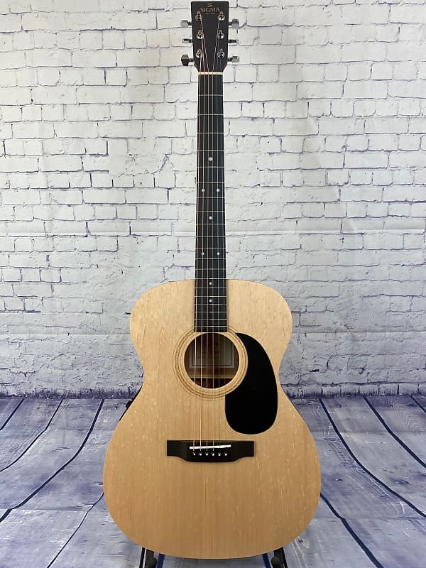 Sigma 000ME Folk Size Electric/Acoustic Guitar | Reverb