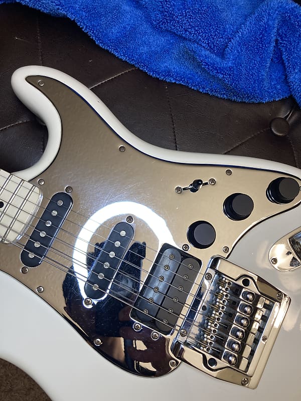 Dean Z autograph 1986 White | Reverb