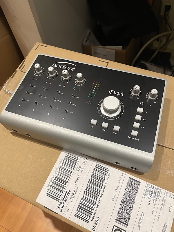 Audient iD44 Desktop 20x24 USB Type-C Audio Interface | Reverb