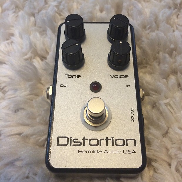 Handwired Hermida Distortion Silver/black | Reverb
