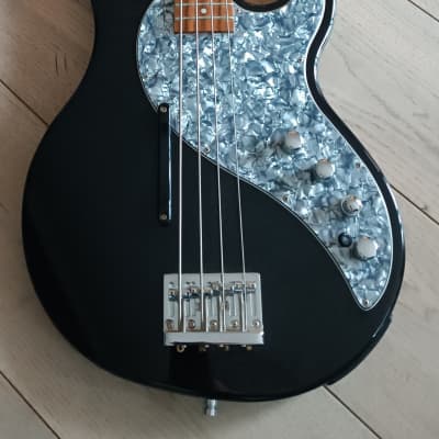 Line 6 Variax 700 Bass 2010s - Black | Reverb