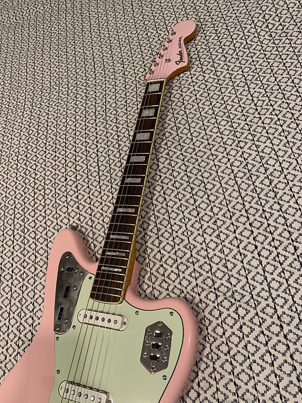 Fender Classic Vibe Jaguar - Shell Pink | Reverb