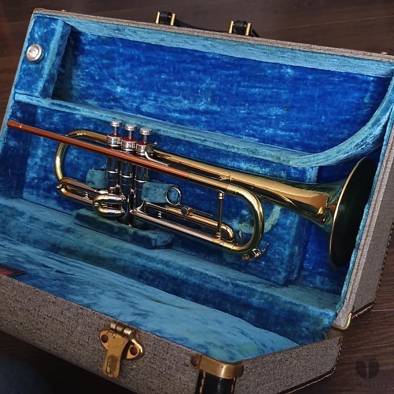 50's C.G. Conn 6A Victor long cornet Beautiful triangle case | Reverb