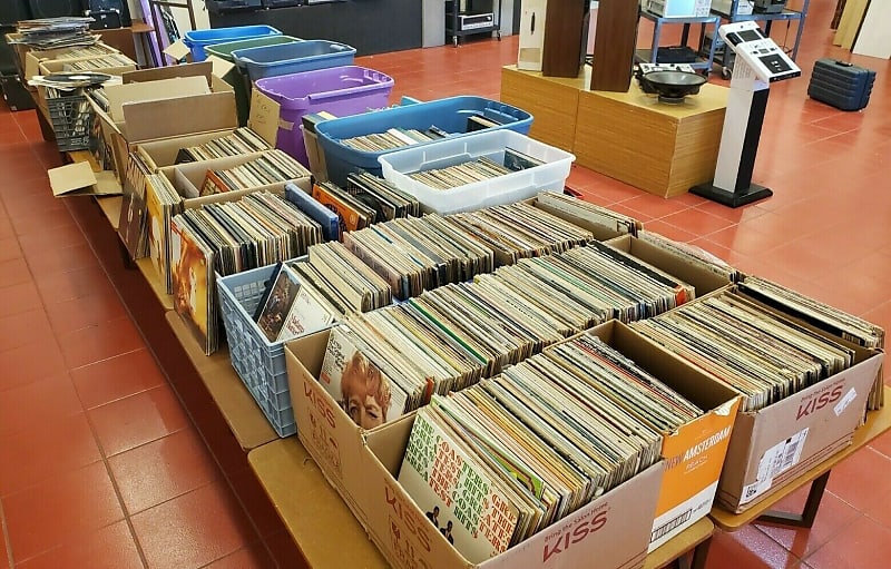 HUGE MASSIVE LOT OF VINTAGE VINYL RECORDS - VARIOUS ARTISTS | Reverb