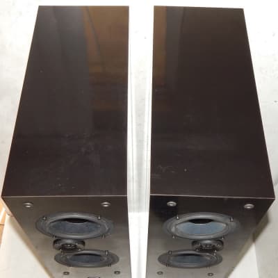 NHT VT-2.4 tower speakers with front grilles | Reverb