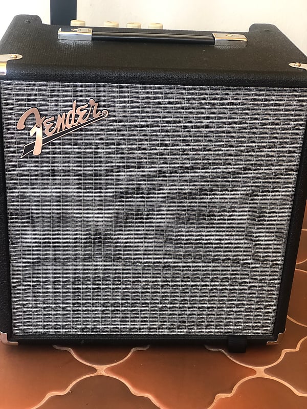 Fender Rumble 4×10 Bass Cabinet Review | Cabinets Matttroy