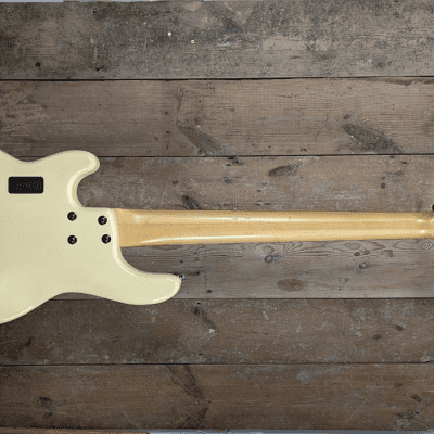 Status The Groove Bass V | Reverb