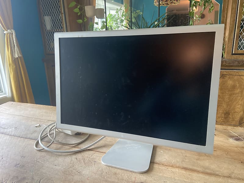 Apple Cinema HD display 2008 | Reverb