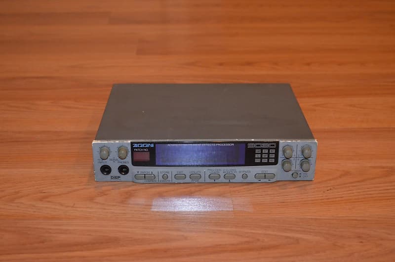 Zoom 9030 Multi-Effect Processor | Reverb