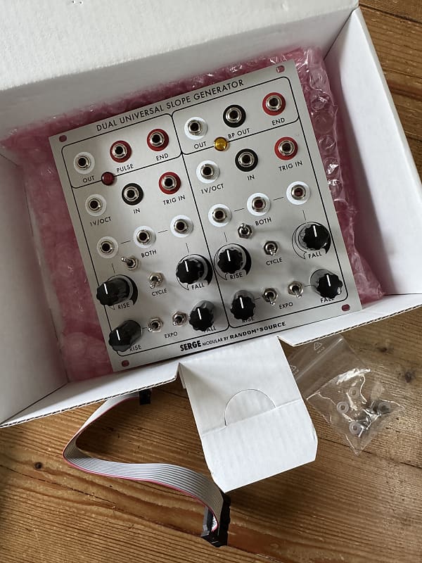 Random Source R*S SERGE Dual Slope Generator (DUSG) Mk2 | Reverb UK