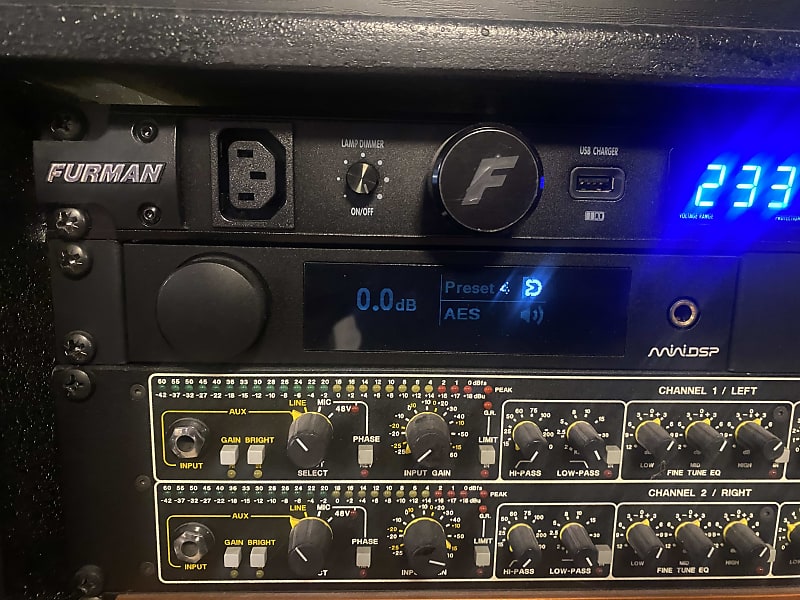 MiniDSP miniDSP SHD Studio All Digital Dirac Live 2x4 | Reverb Canada