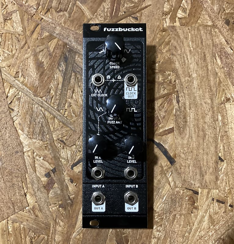 SynthCube Fuzzbucket Fuzz and Delay Module | Reverb