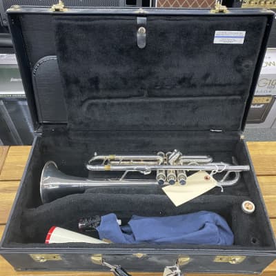 Getzen 3050 Custom Series Bb Trumpet Silver | Reverb