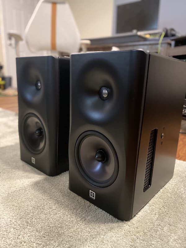 Dutch and Dutch 8C Studio | Reverb